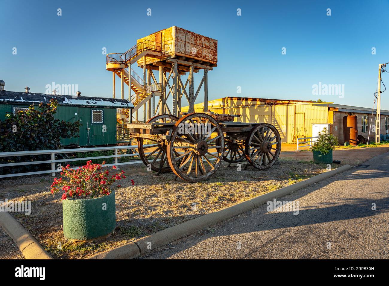 Antique railway cart hi-res stock photography and images - Alamy