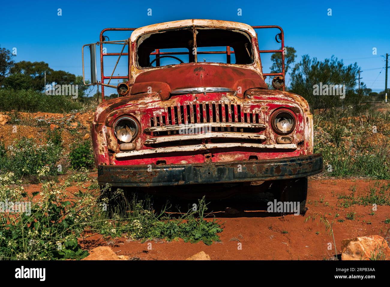 Mullewa, WA, Australia - Abandoned old rusted truck Stock Photo - Alamy
