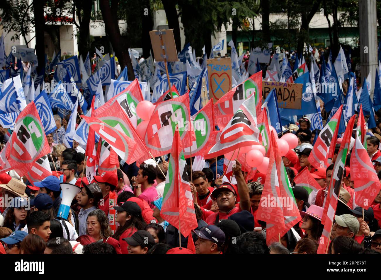 Non Exclusive: September 3, 2023, Mexico City, Mexico: Supporters of ...