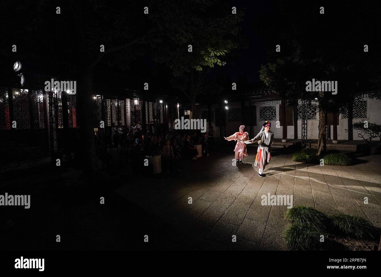 Kunqu opera performance artists hi-res stock photography and images - Alamy