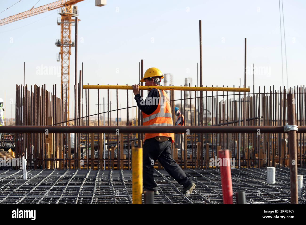 (190601) -- CAIRO, June 1, 2019 -- A man works on the construction site of China State ...