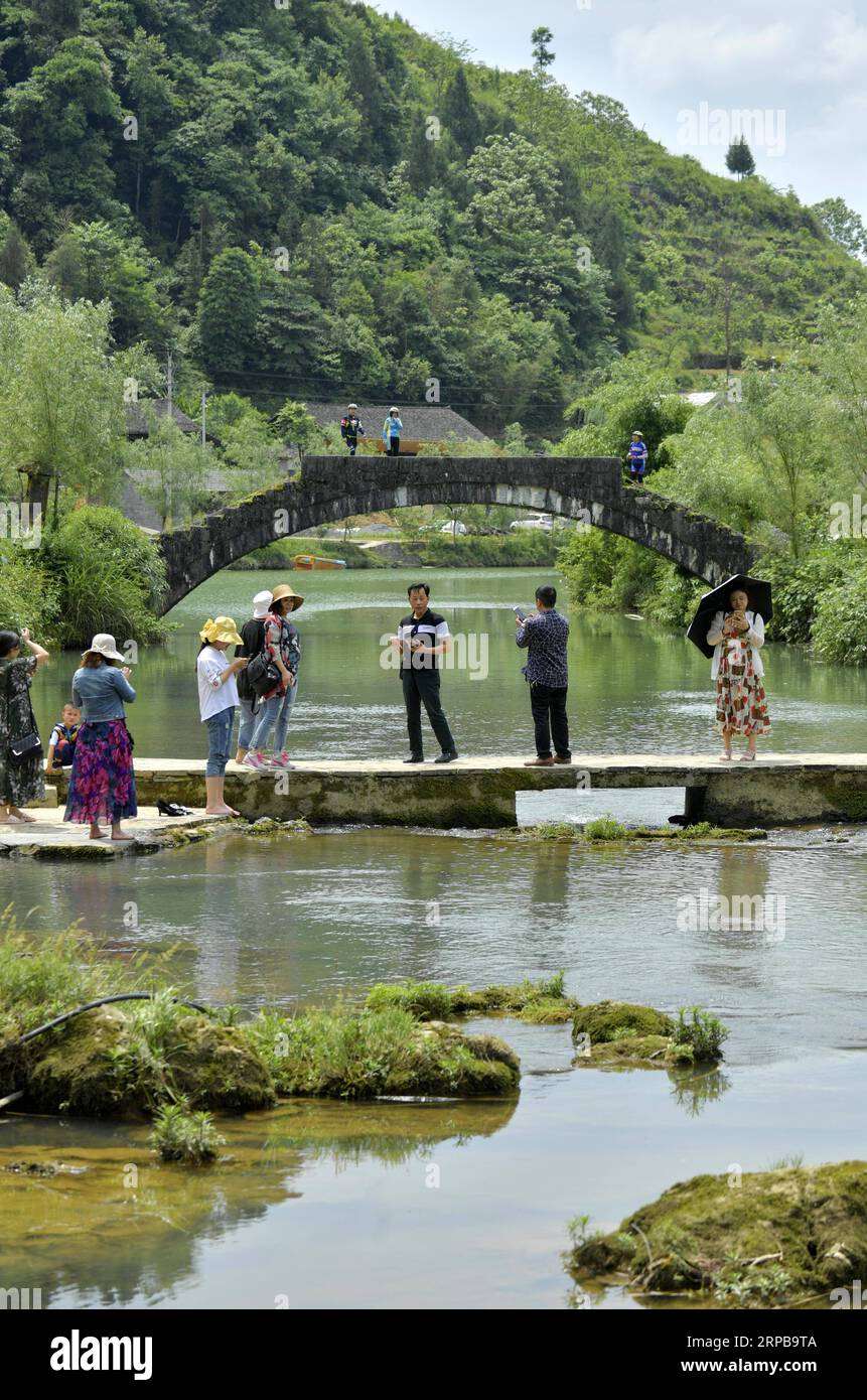 Seven arch stone bridges hi-res stock photography and images - Alamy