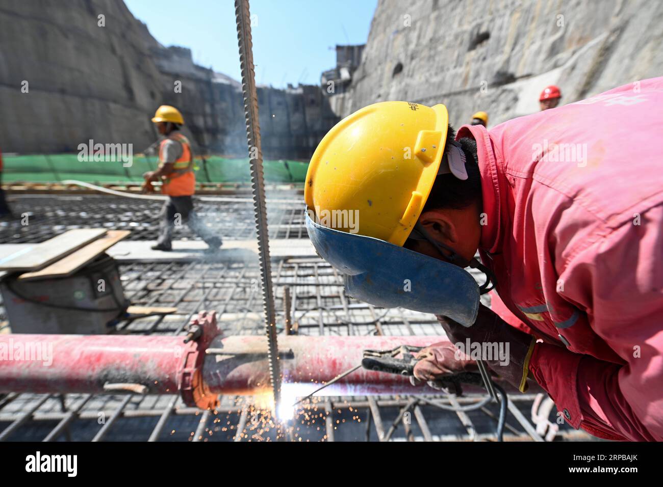 12 kwh hi-res stock photography and images - Alamy