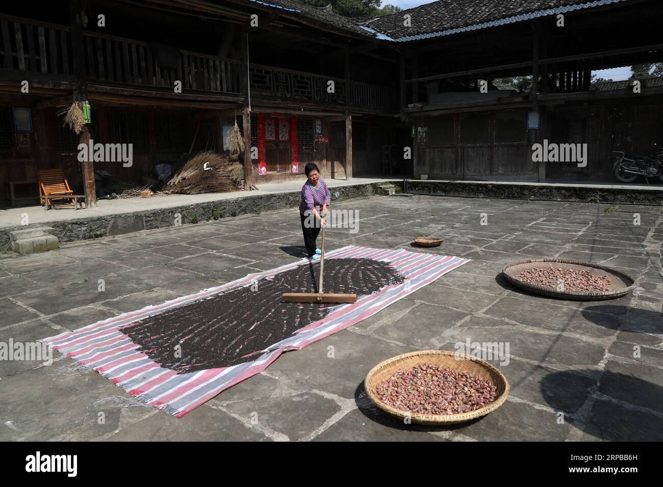 Gufeng village hi-res stock photography and images - Alamy