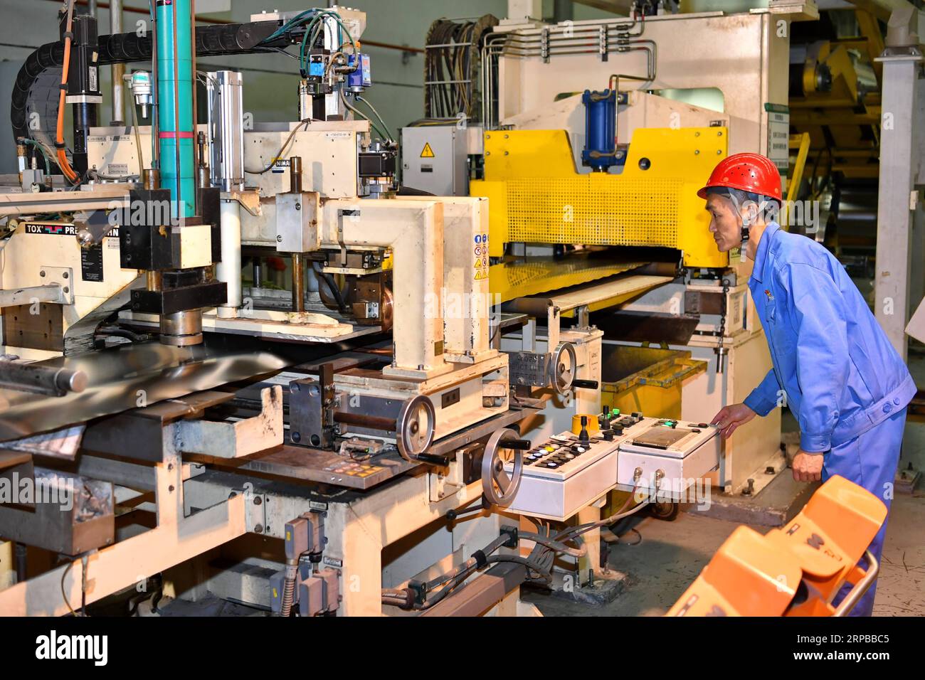 Ultra tech hi-res stock photography and images - Alamy