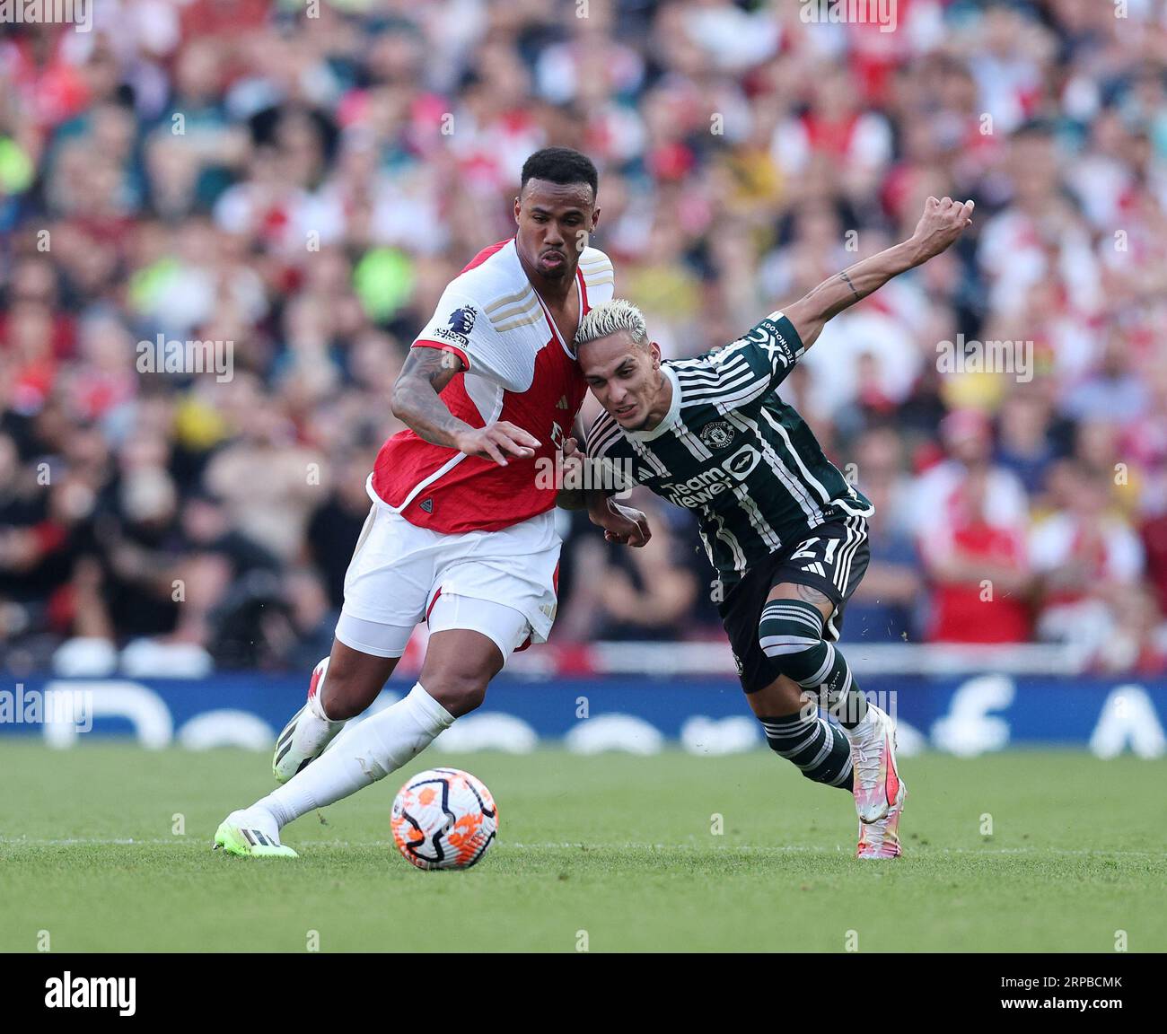 Antony manchester united arsenal 2022 hi-res stock photography and ...