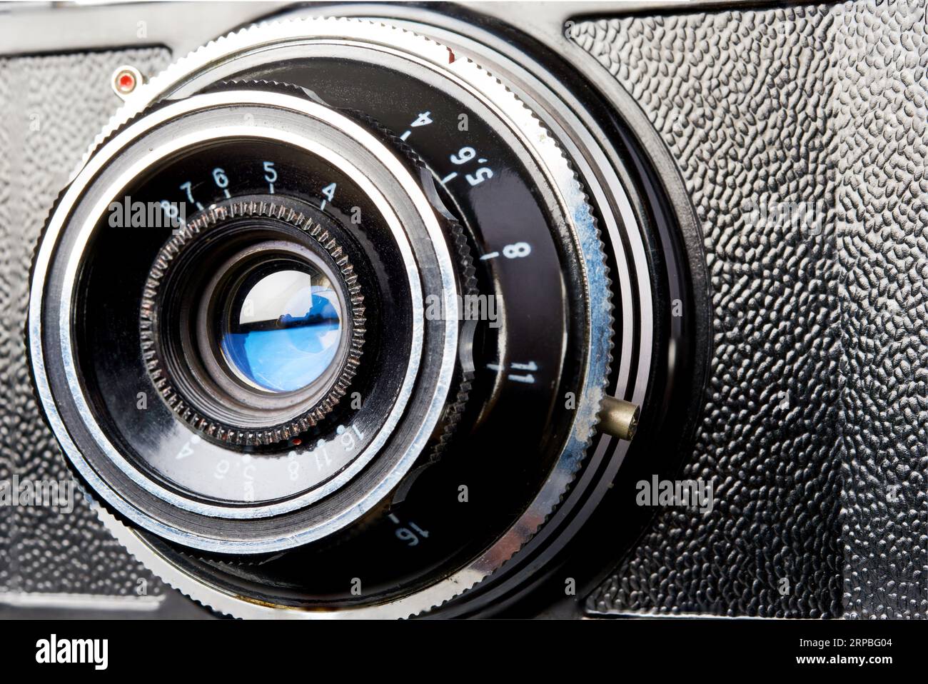 Lens of retro scale rangefinder camera Stock Photo - Alamy