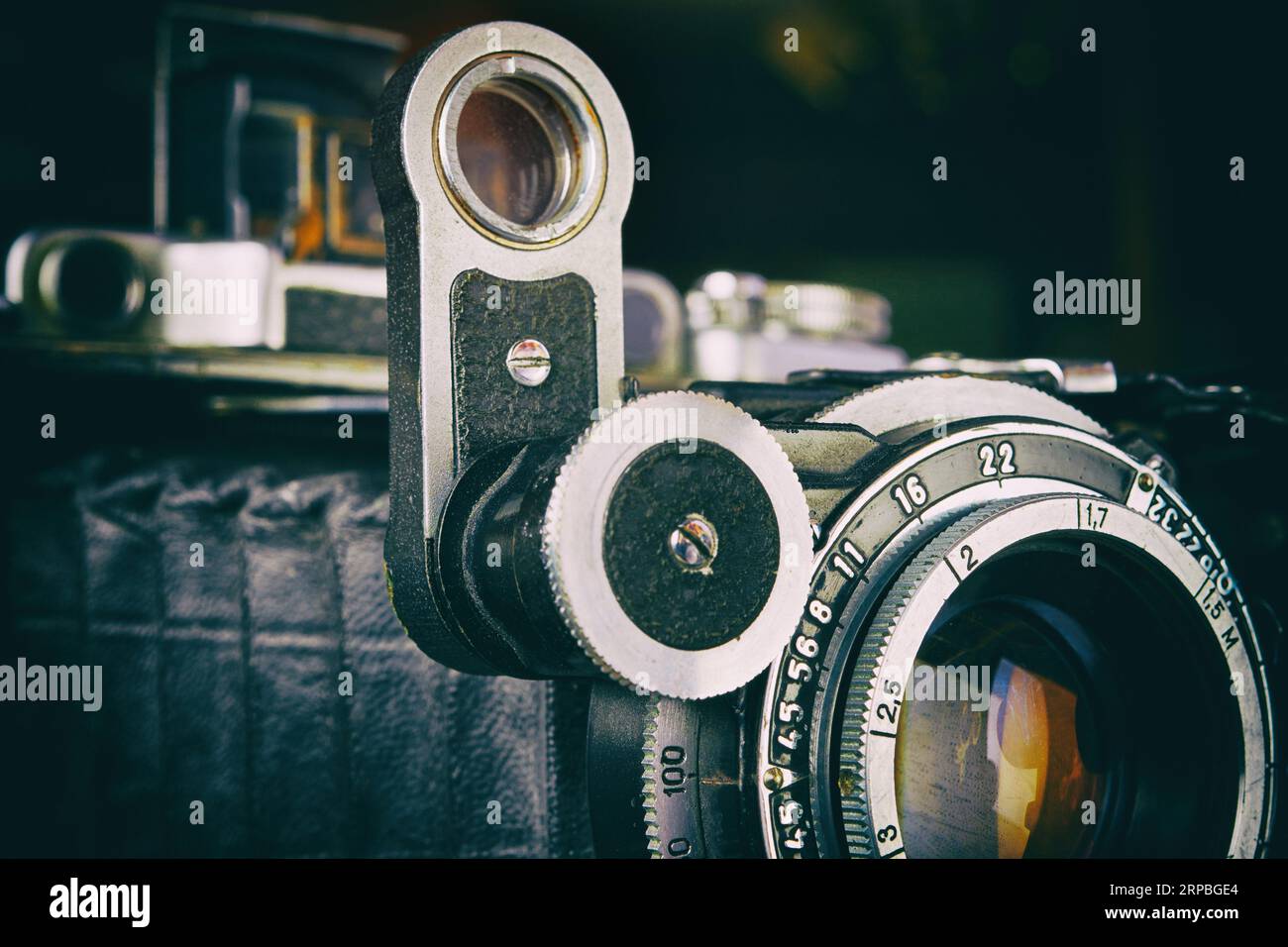 Vintage photo folding camera medium format films Stock Photo - Alamy