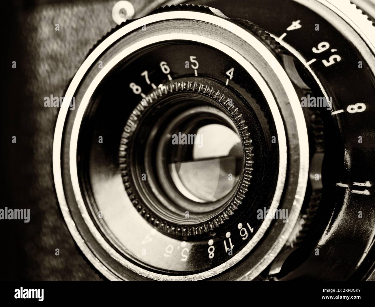 Lens of vintage scale rangefinder camera Stock Photo - Alamy