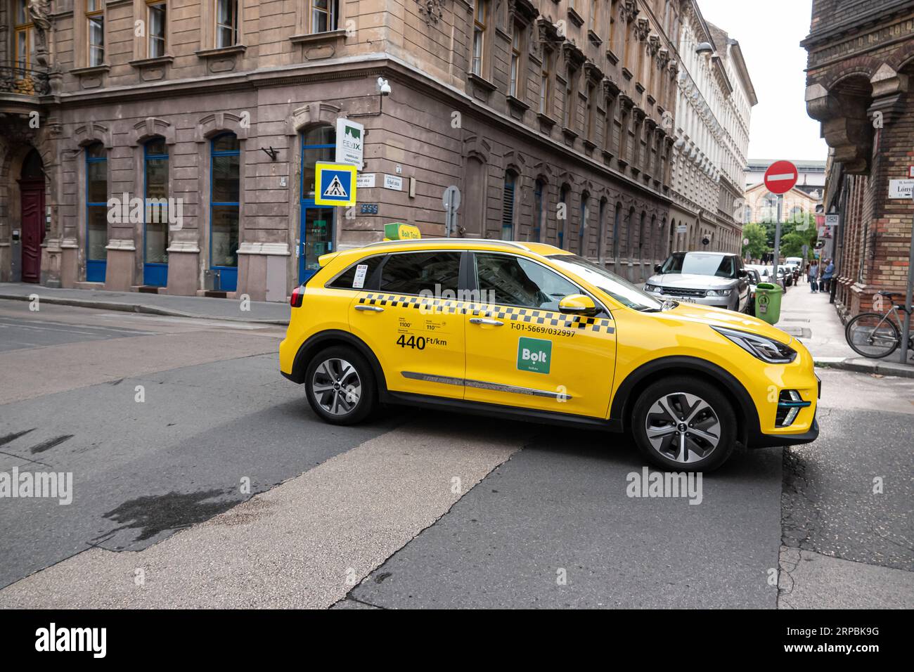 Bolt taxi hi-res stock photography and images - Alamy