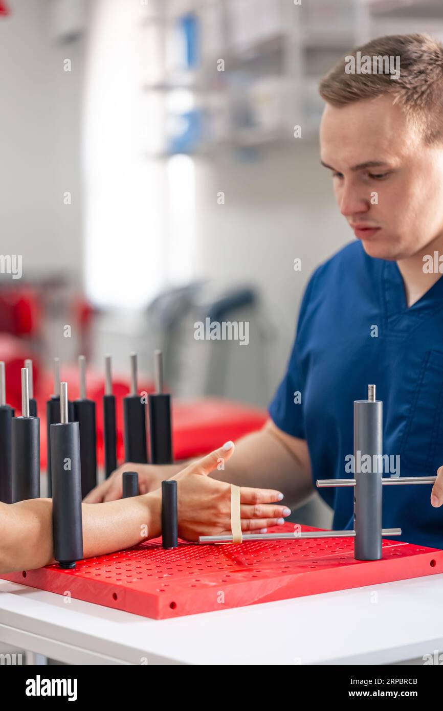 Development of movements of the radial wrist joint on a functional ...