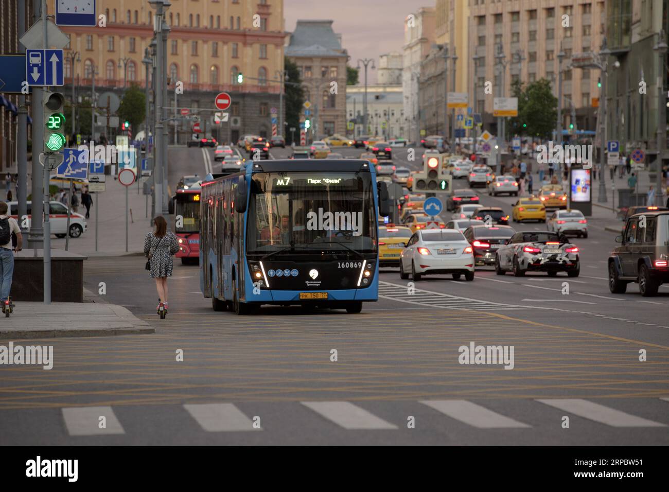 Bus in moscow hi-res stock photography and images - Alamy