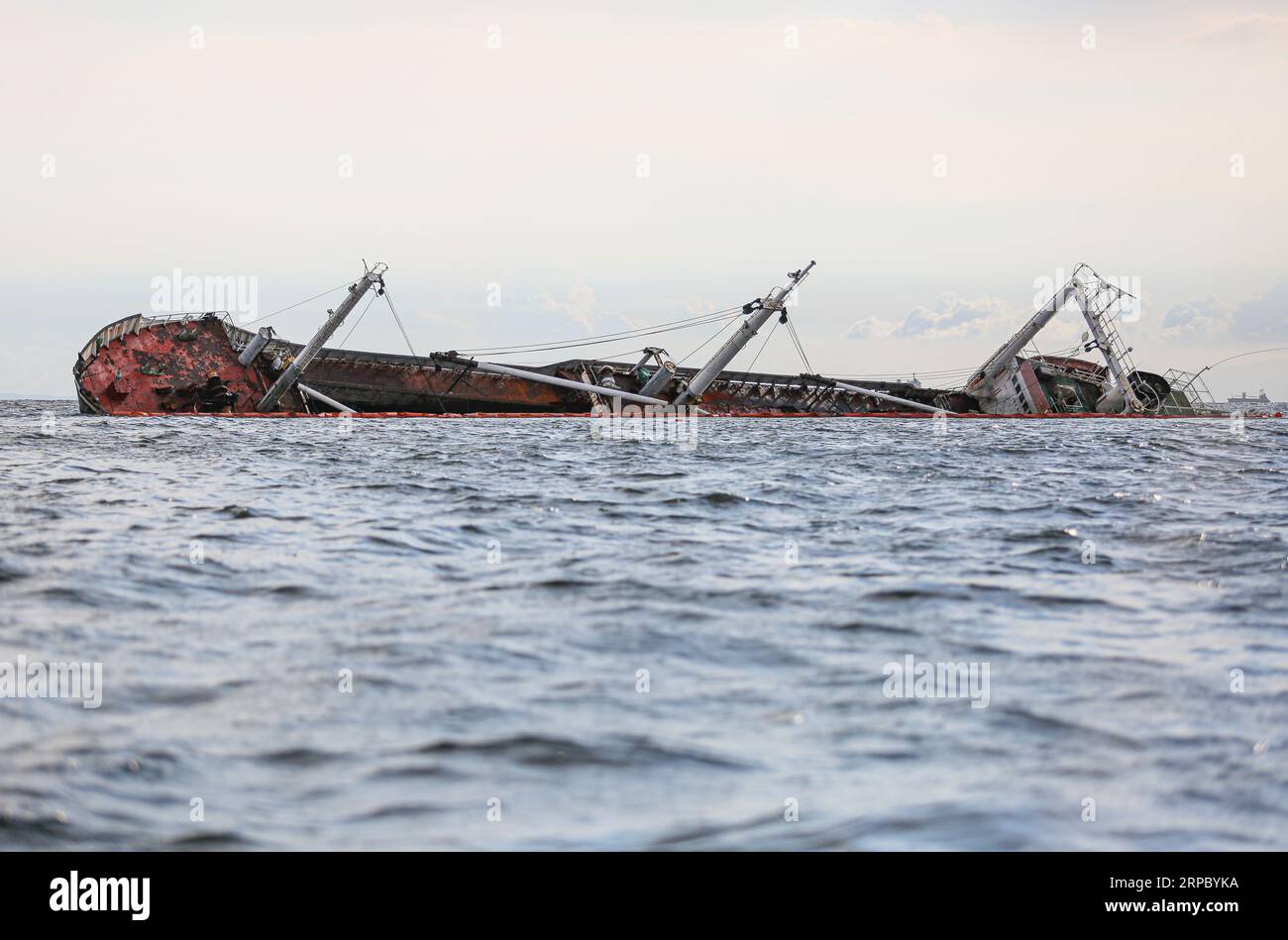 Philippines water pollution hi-res stock photography and images - Alamy