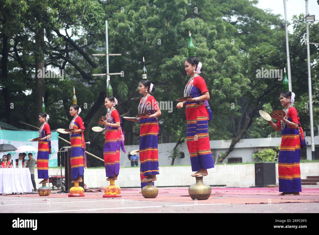 Dhaka Bangladesh 09,August 2023. Tribal performers wearing traditional ...