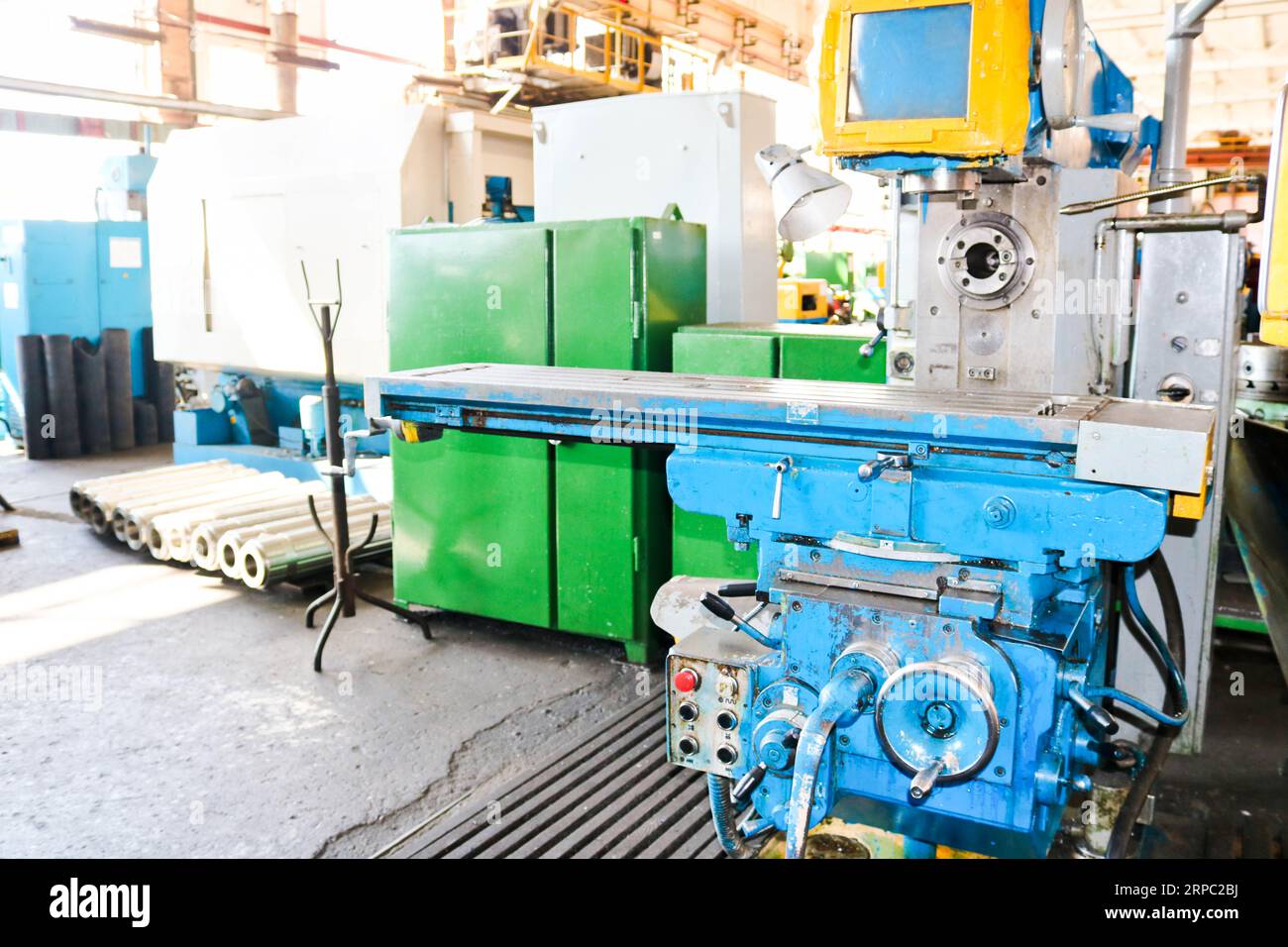 Industrial iron lathe for cutting, turning of billets from metals, wood ...