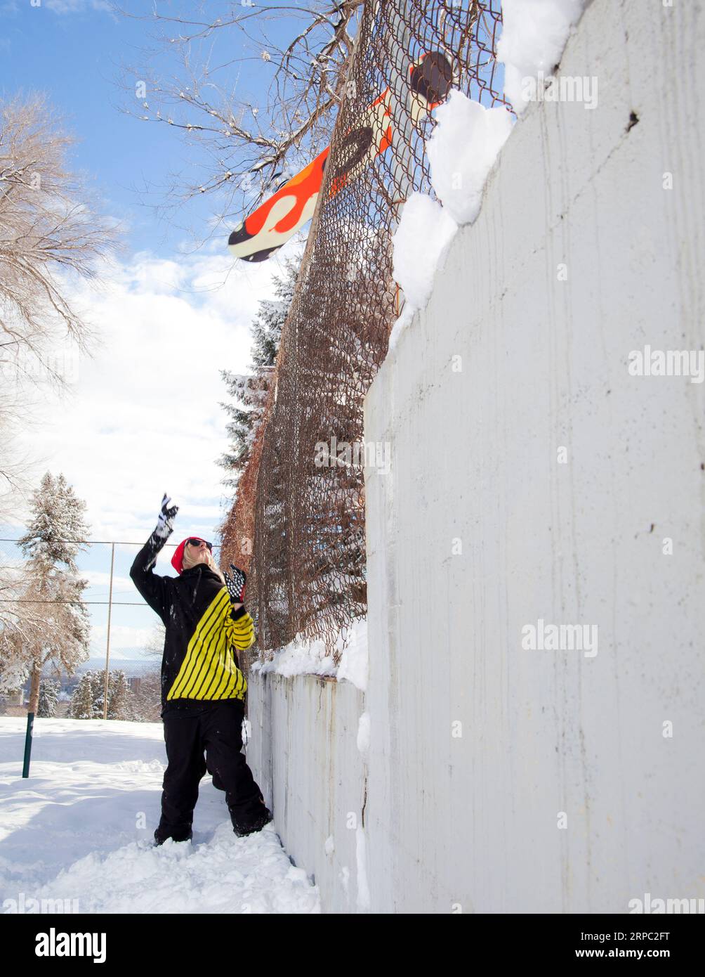 Throwing board hi-res stock photography and images - Alamy