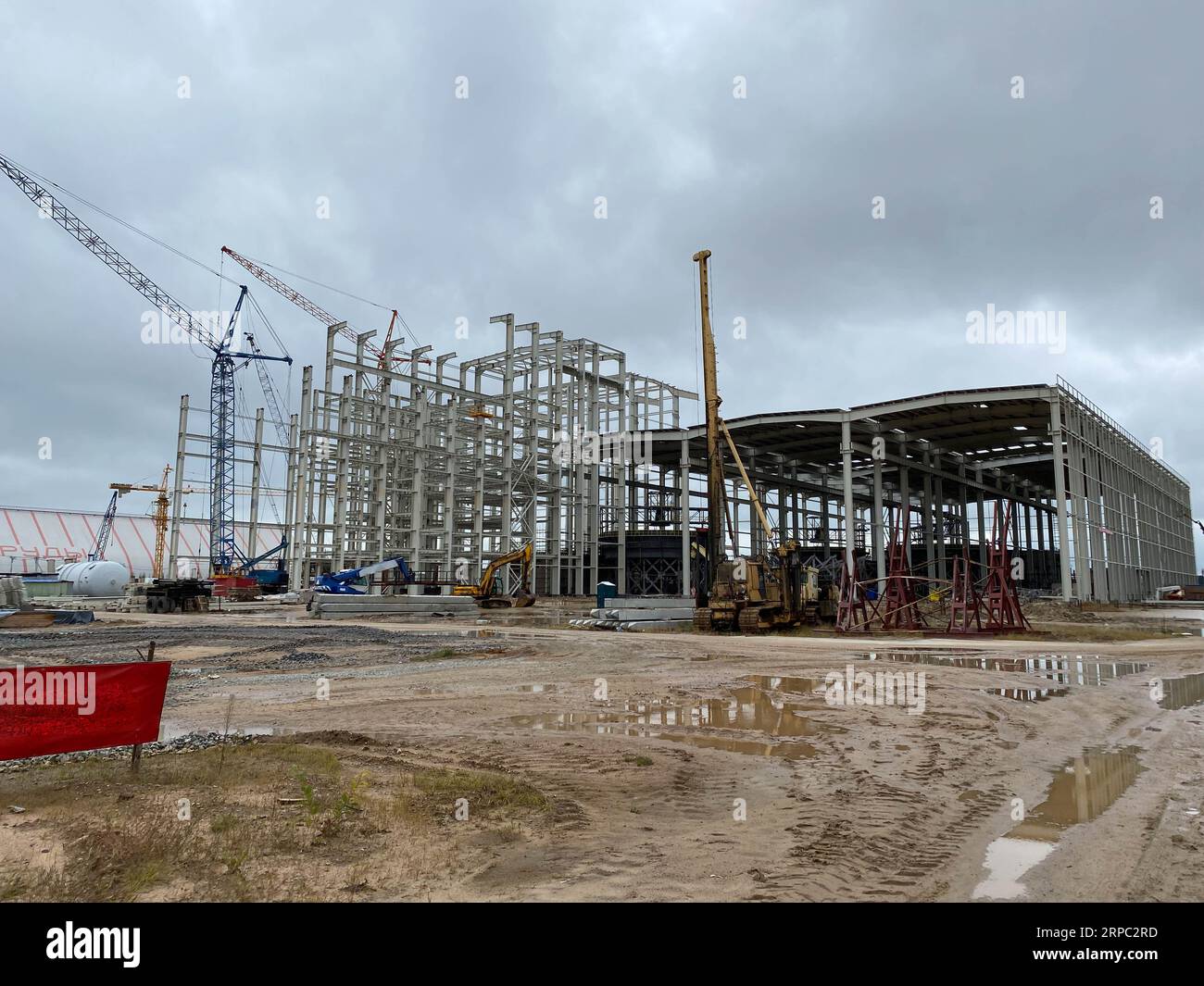Construction crane for heavy lifting on a construction site of an ...