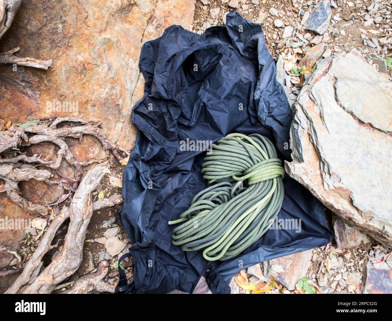 Curled rope hi-res stock photography and images - Alamy