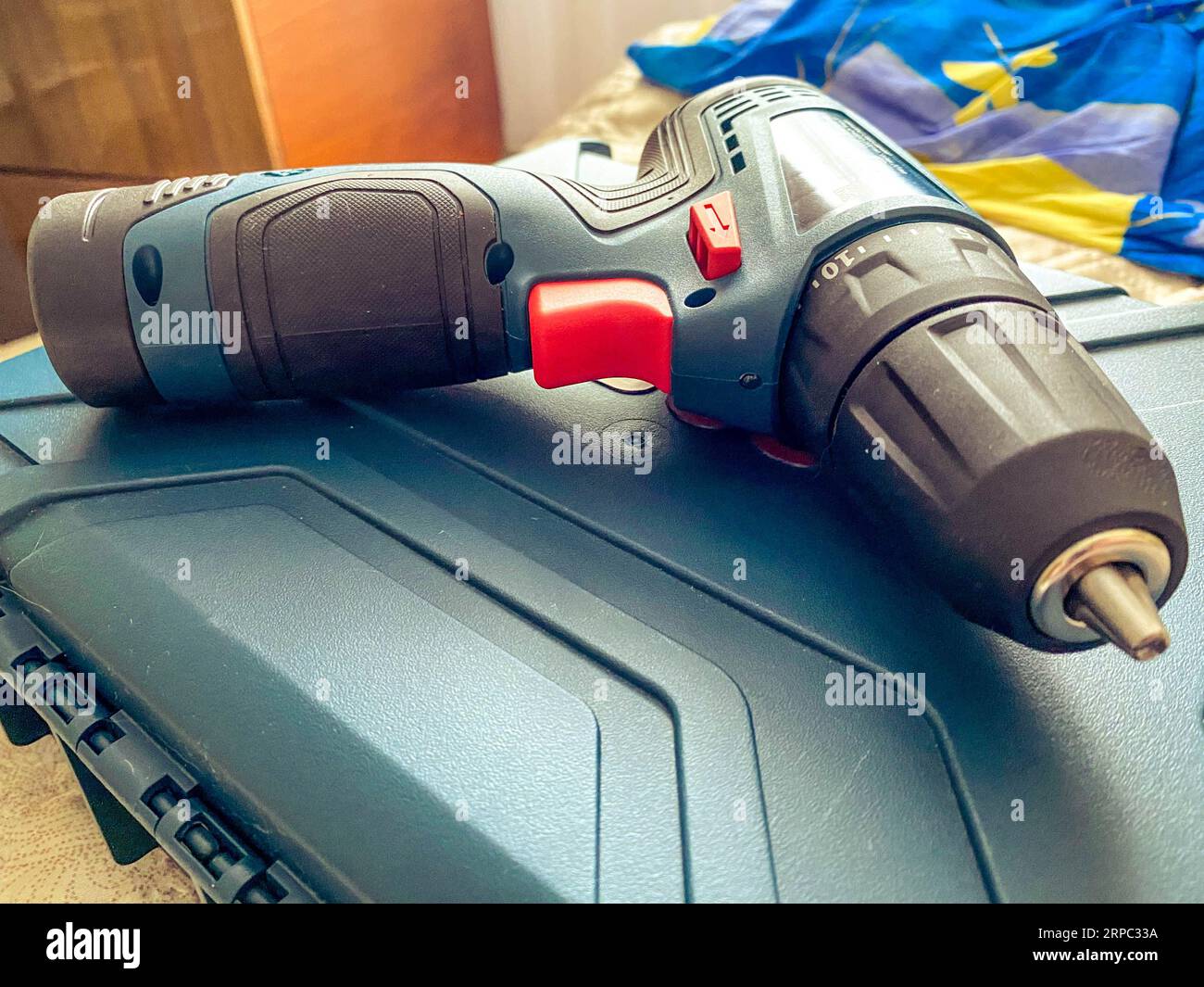 Hand tightening tools hi-res stock photography and images - Alamy