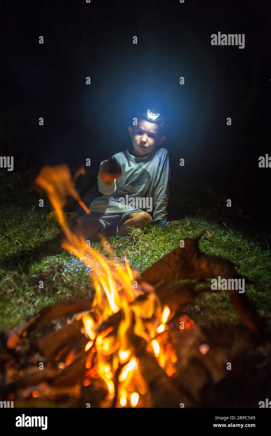 Children camp torch hi-res stock photography and images - Alamy