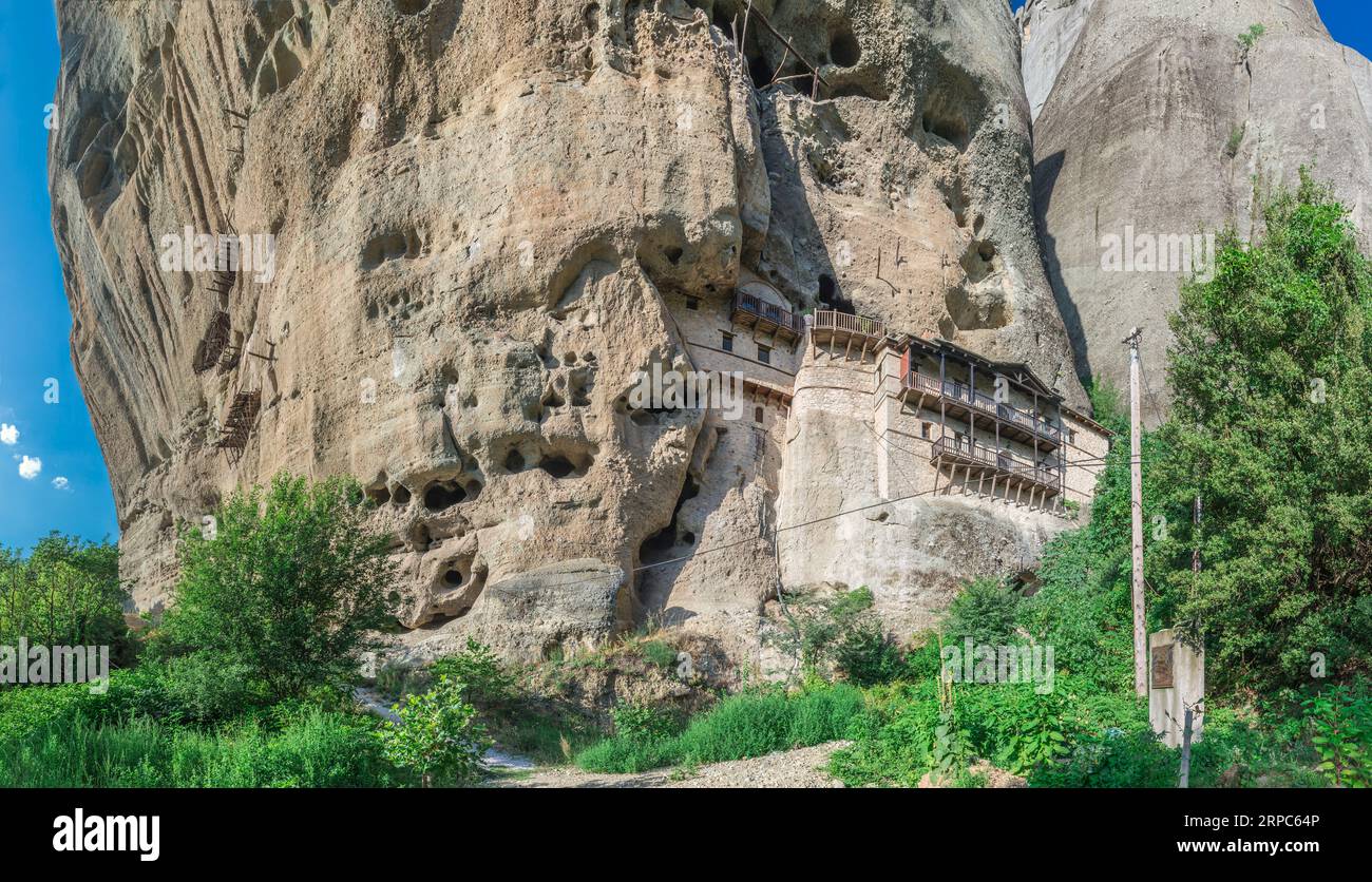 Meteora caves hi-res stock photography and images - Alamy
