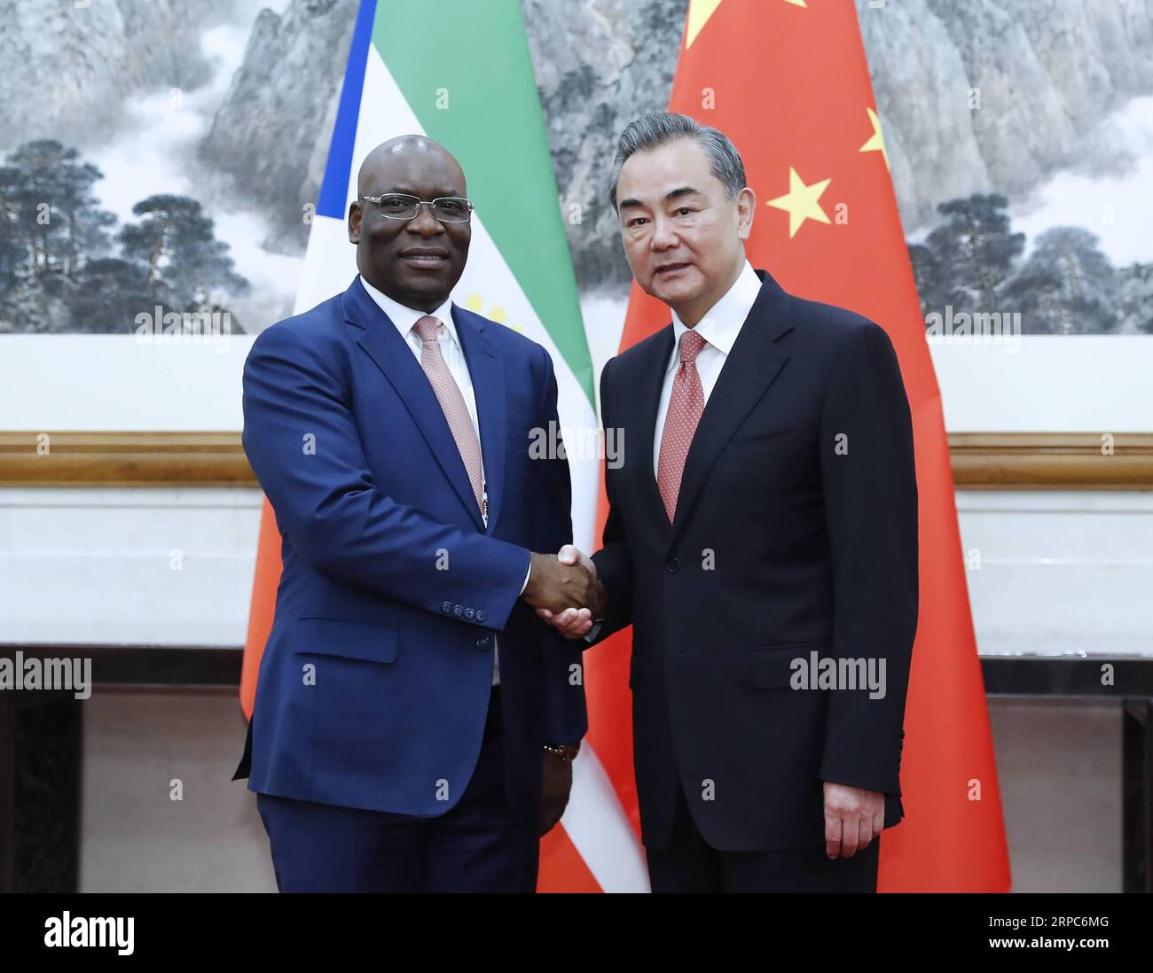 (190625) -- BEIJING, June 25, 2019 -- Chinese State Councilor and ...