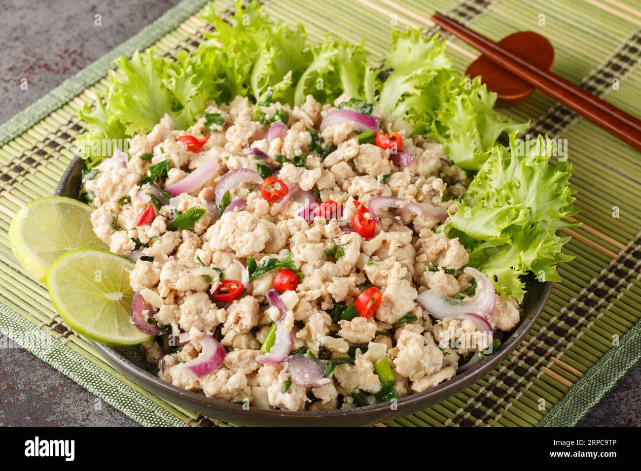 Thai larp salad hi-res stock photography and images - Alamy