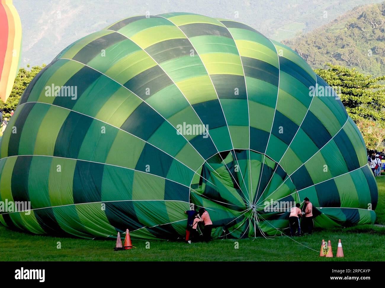 Taitung hot air balloon hi-res stock photography and images - Alamy