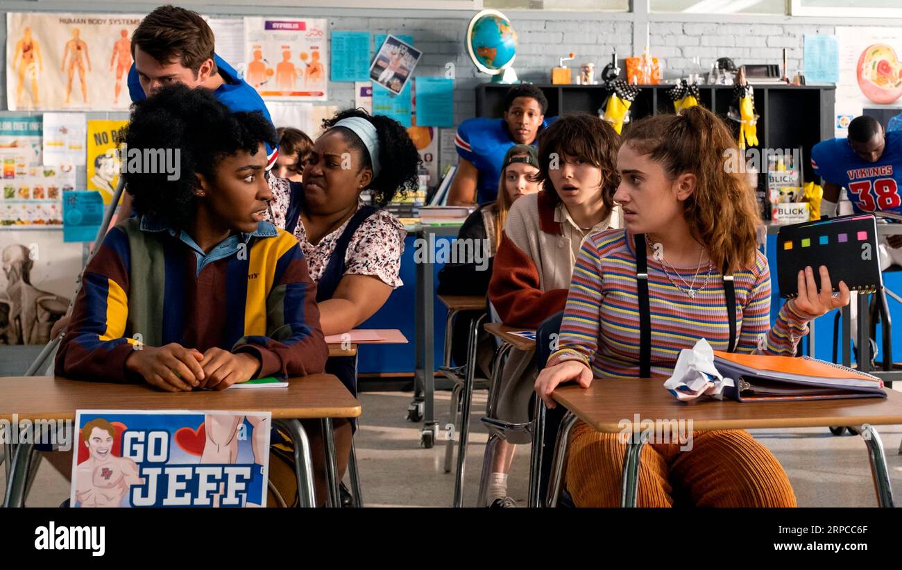 RACHEL SENNOTT and AYO EDEBIRI in BOTTOMS (2023), directed by EMMA ...