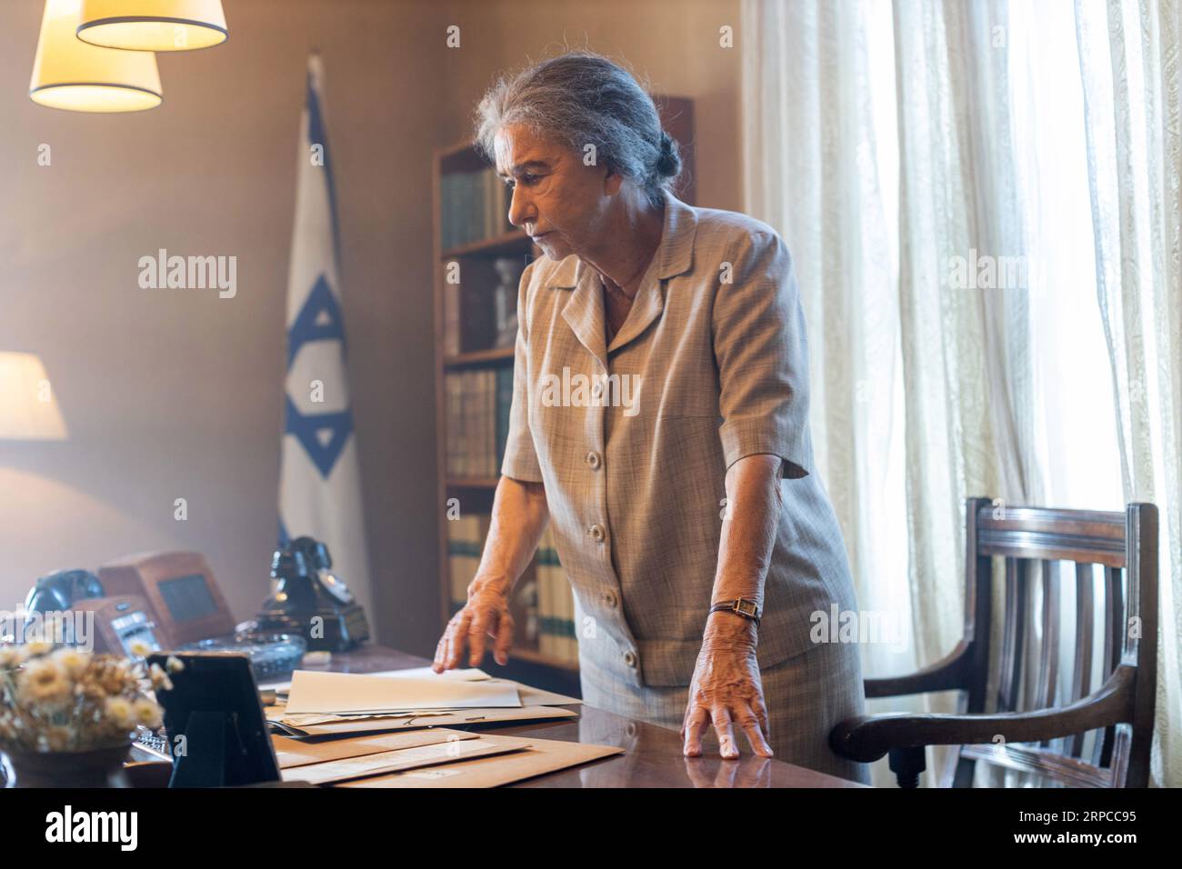 HELEN MIRREN in GOLDA (2023), directed by GUY NATTIV. Credit: QWERTY ...