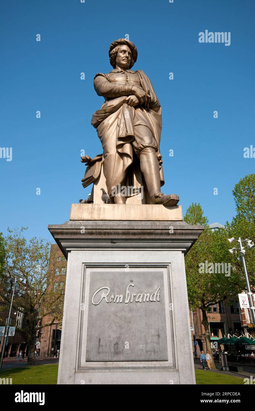 Rembrandt statue (by the flemish sculptor Louis Royer) in ...