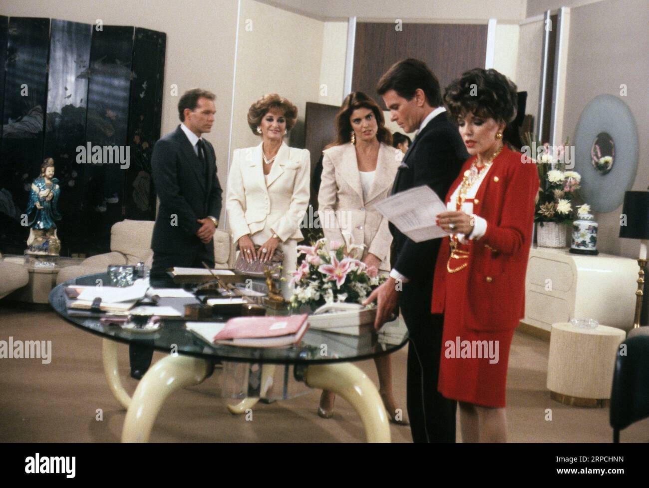 DYNASTY TV Series Joan Collins Linda Evans Stock Photo - Alamy