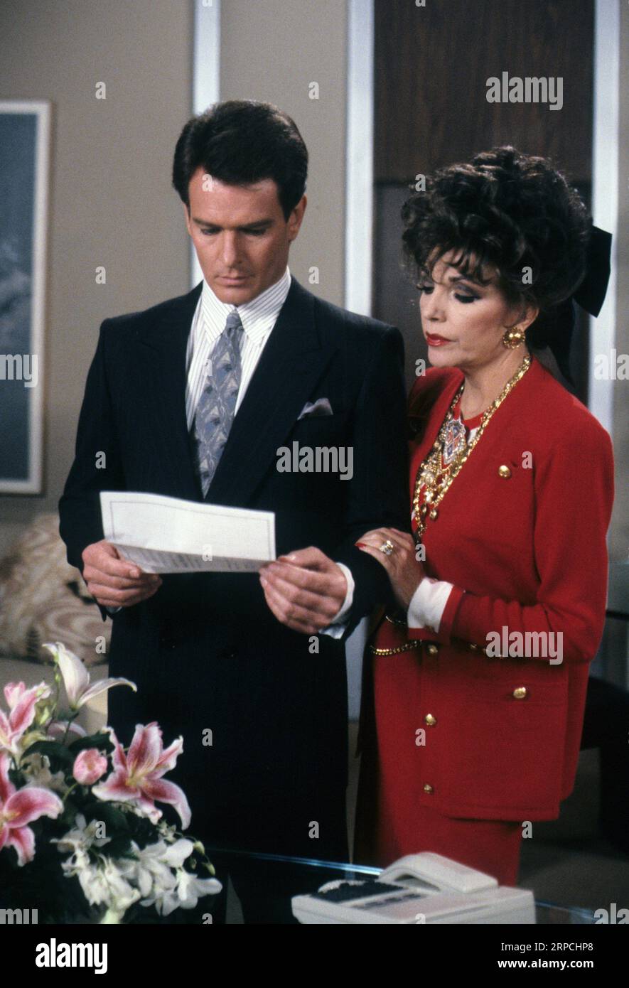 DYNASTY TV Series Joan Collins Linda Evans Stock Photo - Alamy