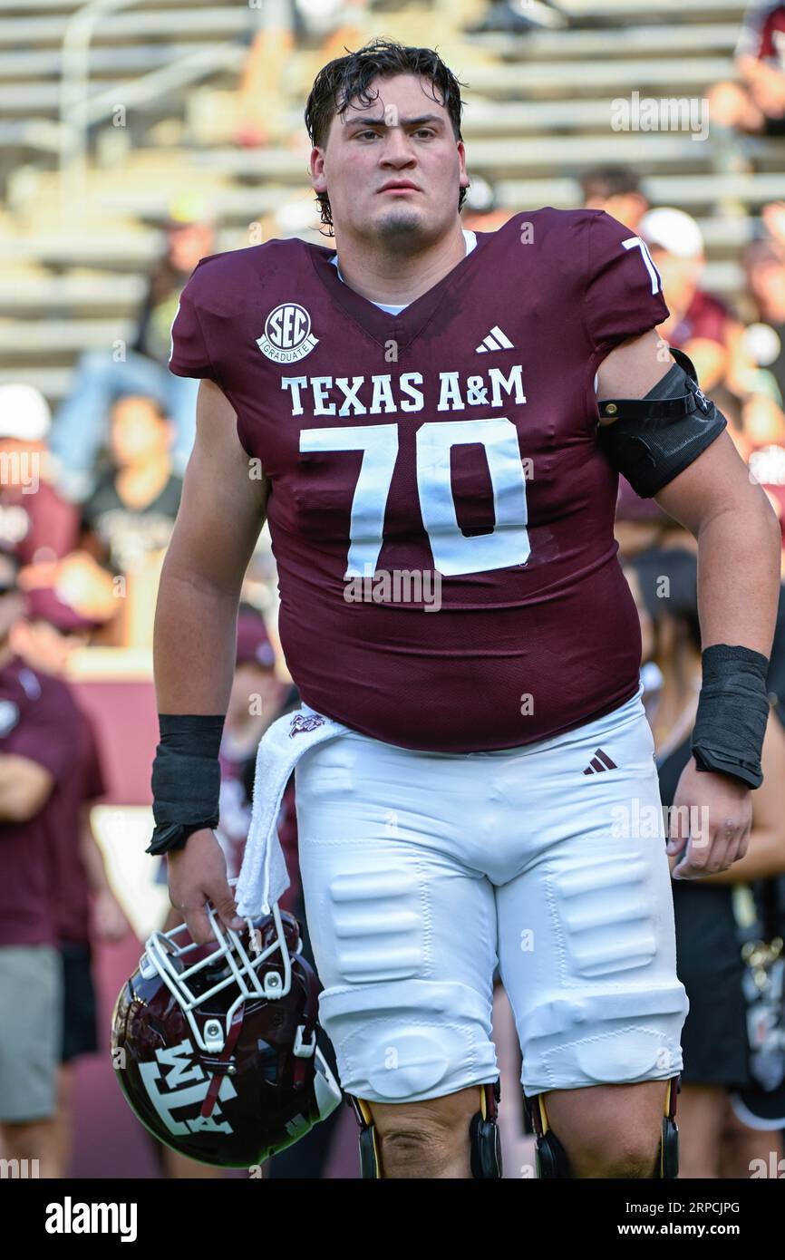 COLLEGE STATION, TX - SEPTEMBER 02: Texas A&M Aggies offensive lineman ...