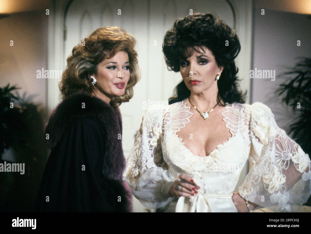 DYNASTY TV Series Joan Collins Linda Evans Stock Photo - Alamy
