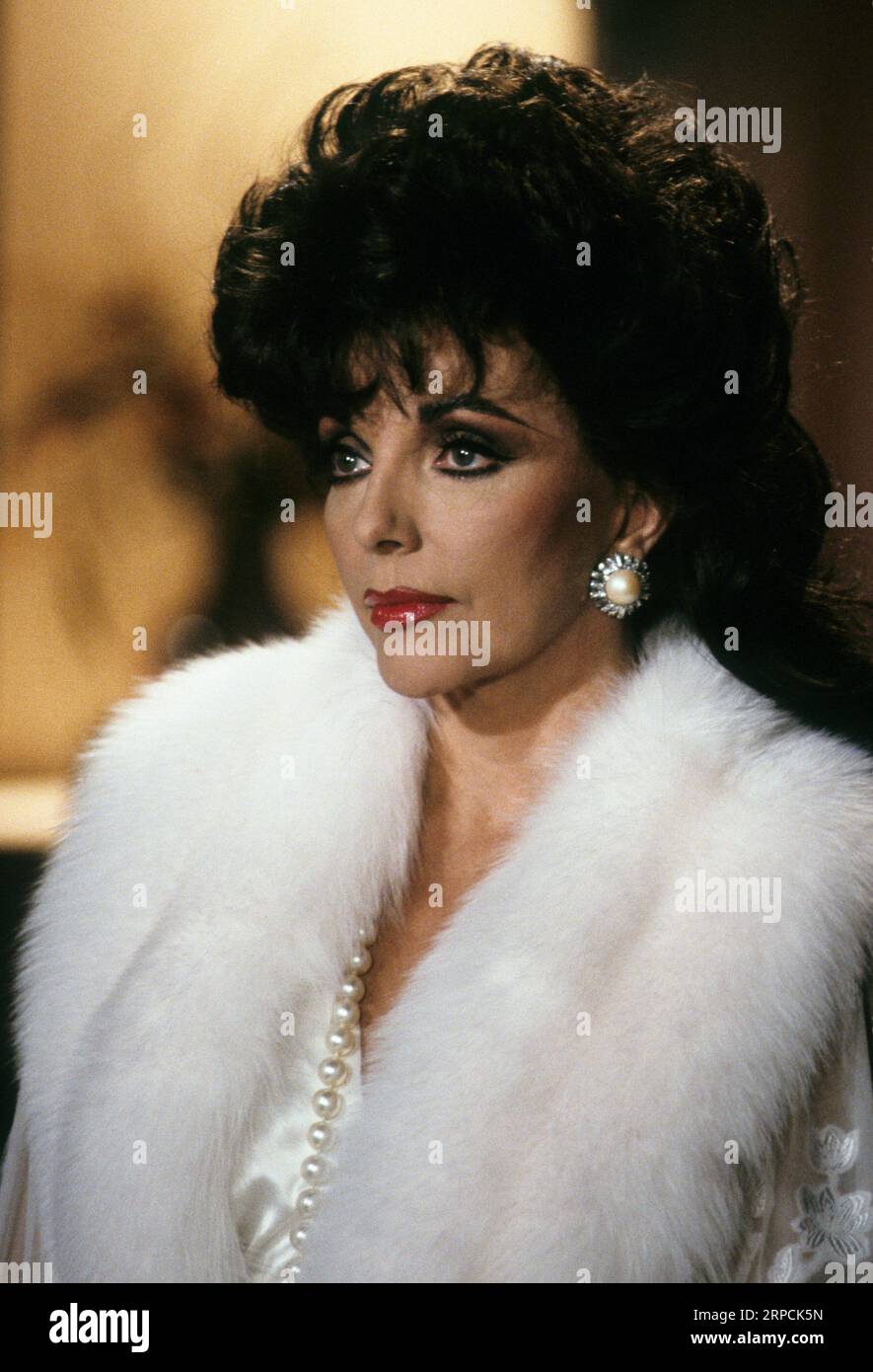 DYNASTY TV Series Joan Collins Linda Evans Stock Photo - Alamy