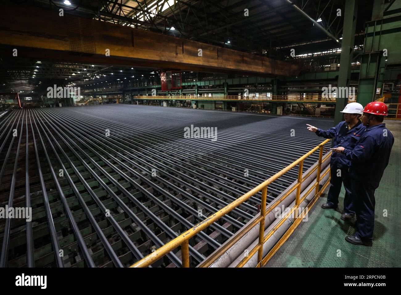 Giant rails hi-res stock photography and images - Alamy