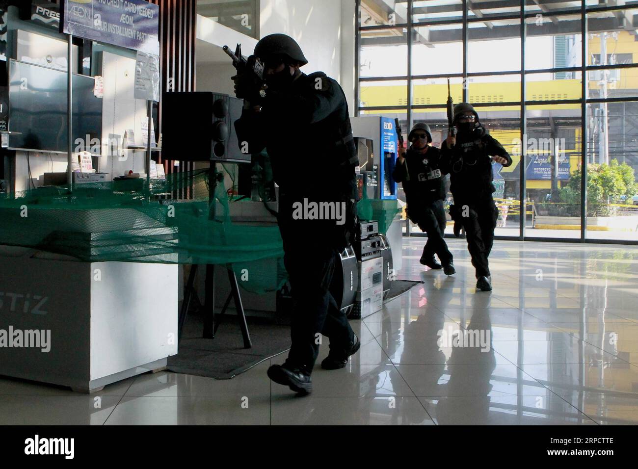 (190713) -- MANDALUYONG CITY, July 13, 2019 -- Members of the ...