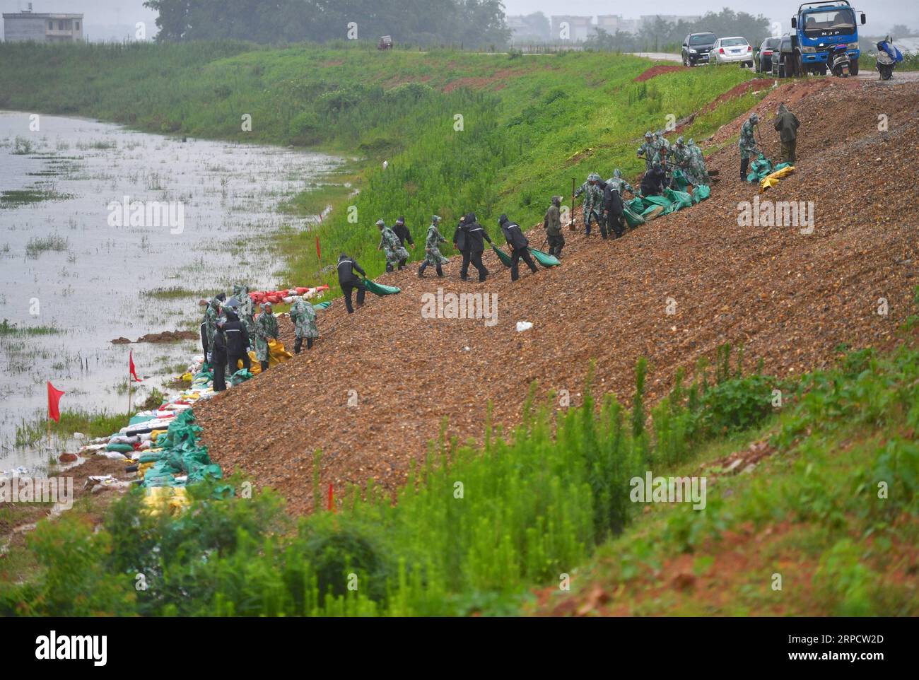 Dike china flood hi-res stock photography and images - Alamy