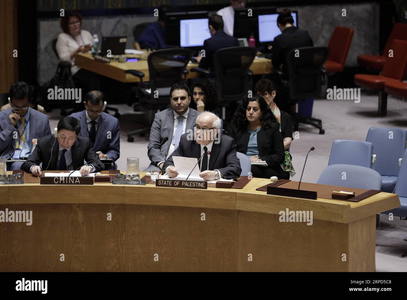 Chief meting hi-res stock photography and images - Alamy