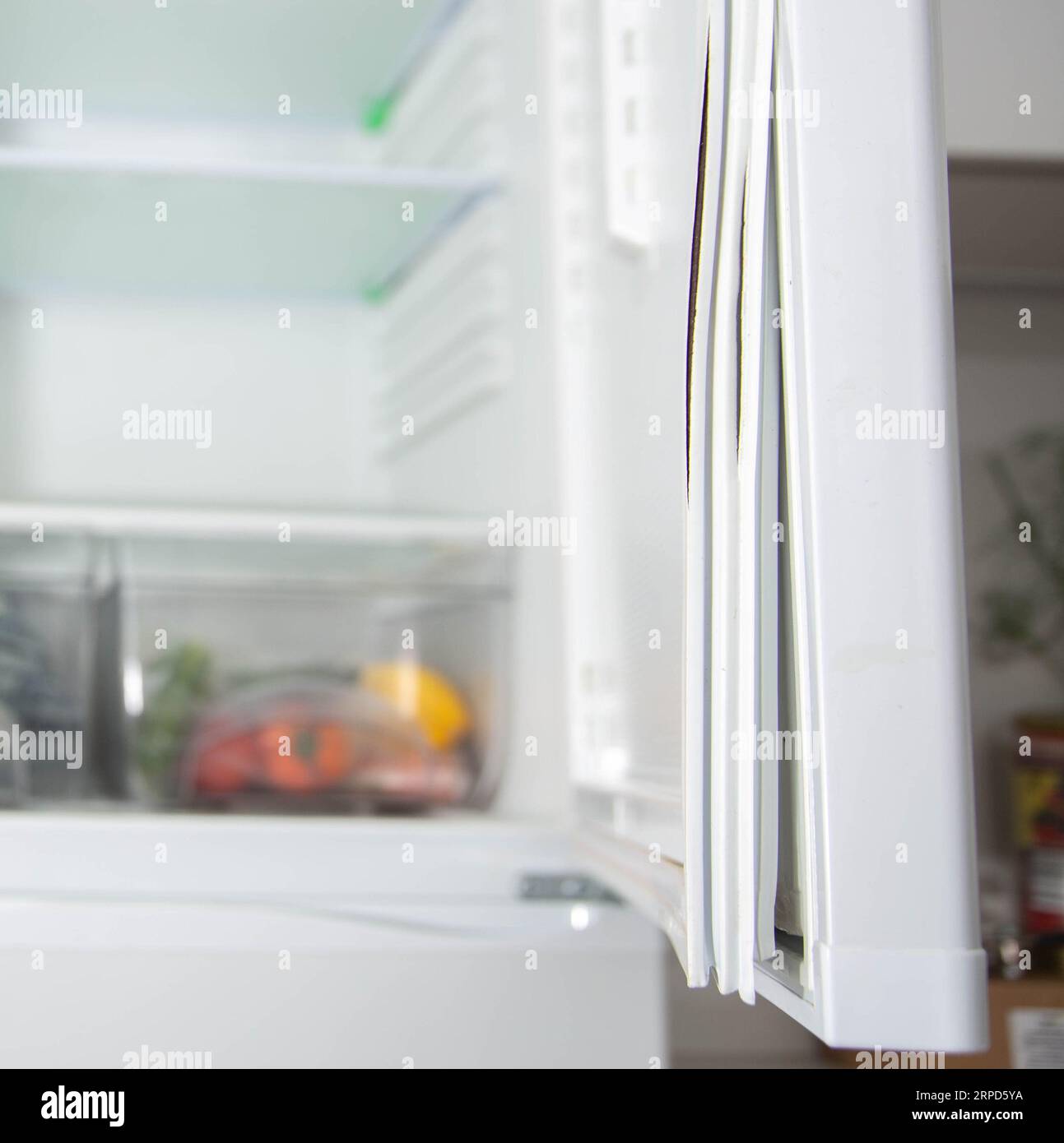 Fridge temperature dial hi-res stock photography and images - Alamy