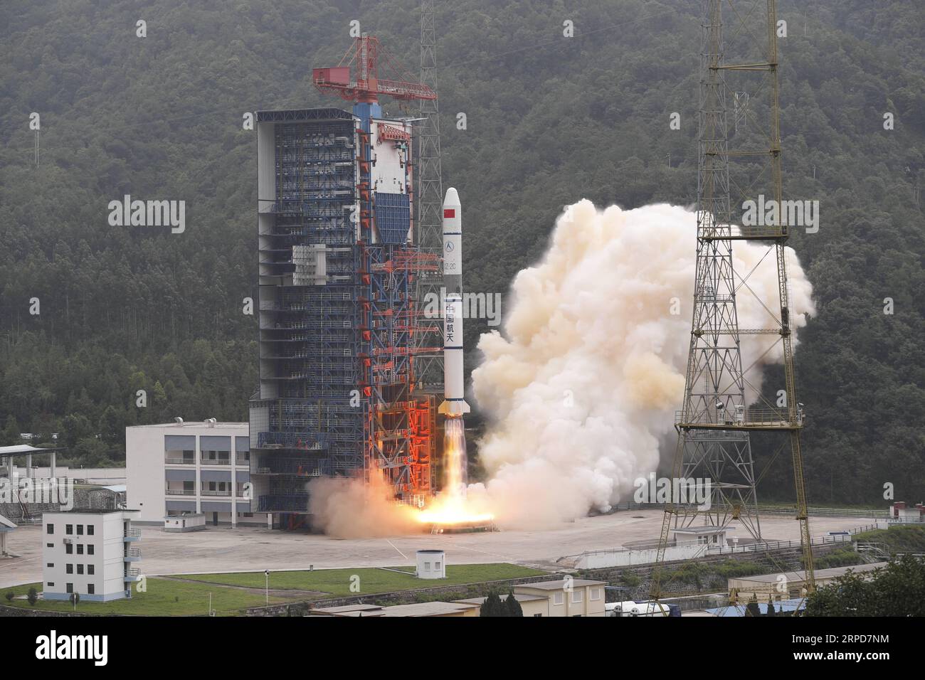 Long march 2c hi-res stock photography and images - Alamy