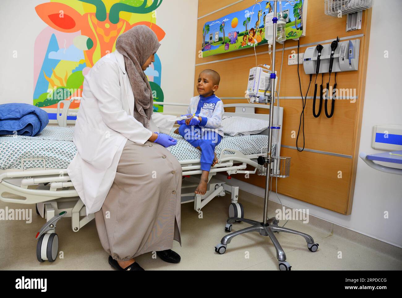 (190730) -- GAZA, July 30, 2019 (Xinhua) -- A Palestinian child is seen ...