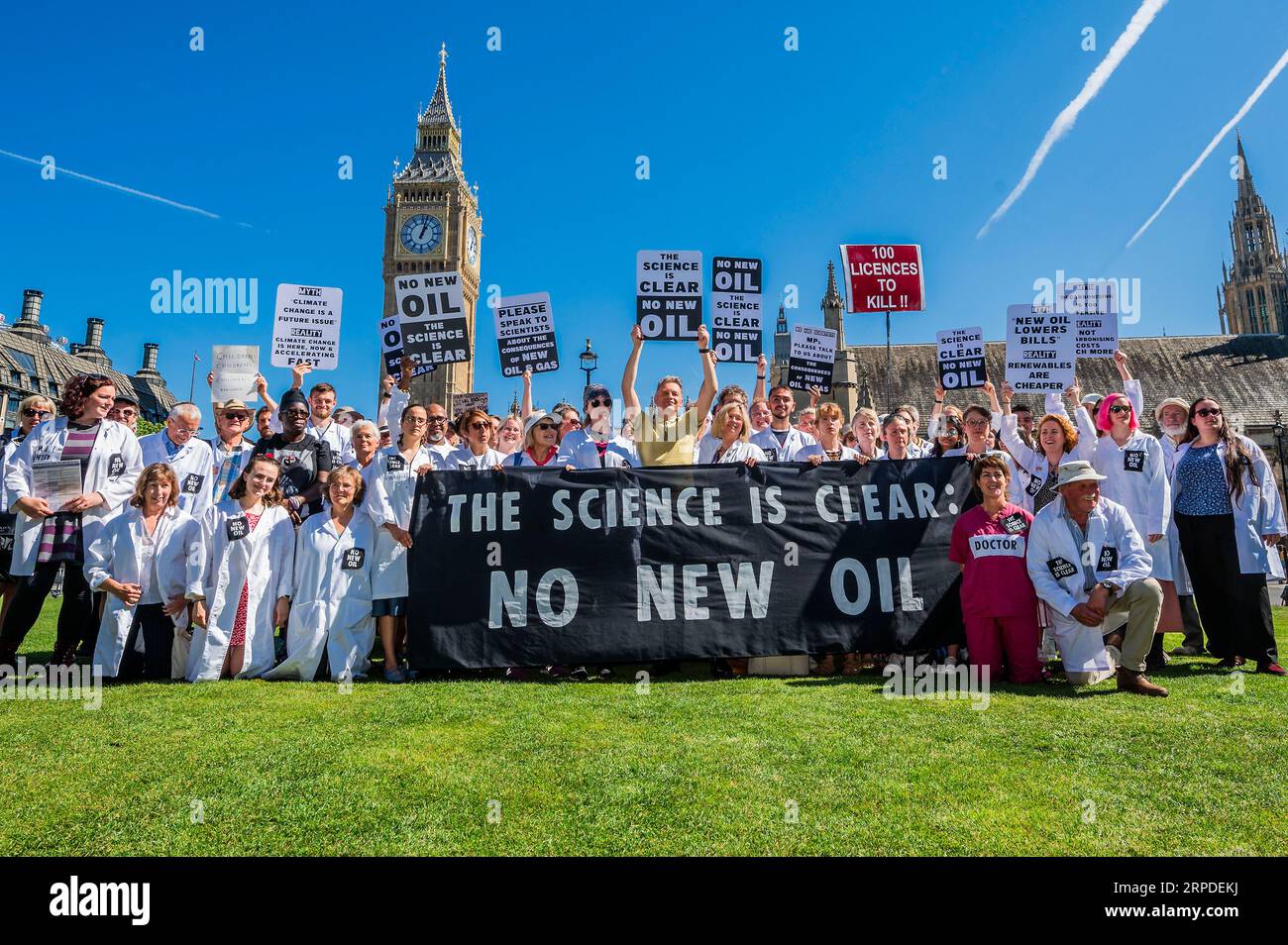 London, UK. 4th Sep, 2023. The science is clear, no new oil - Rally to ...