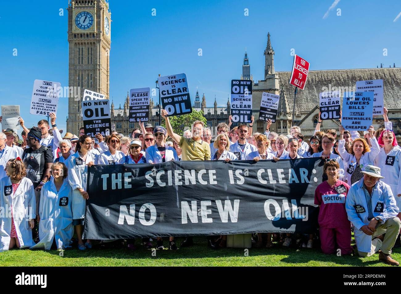 London, UK. 4th Sep, 2023. The science is clear, no new oil - Rally to ...