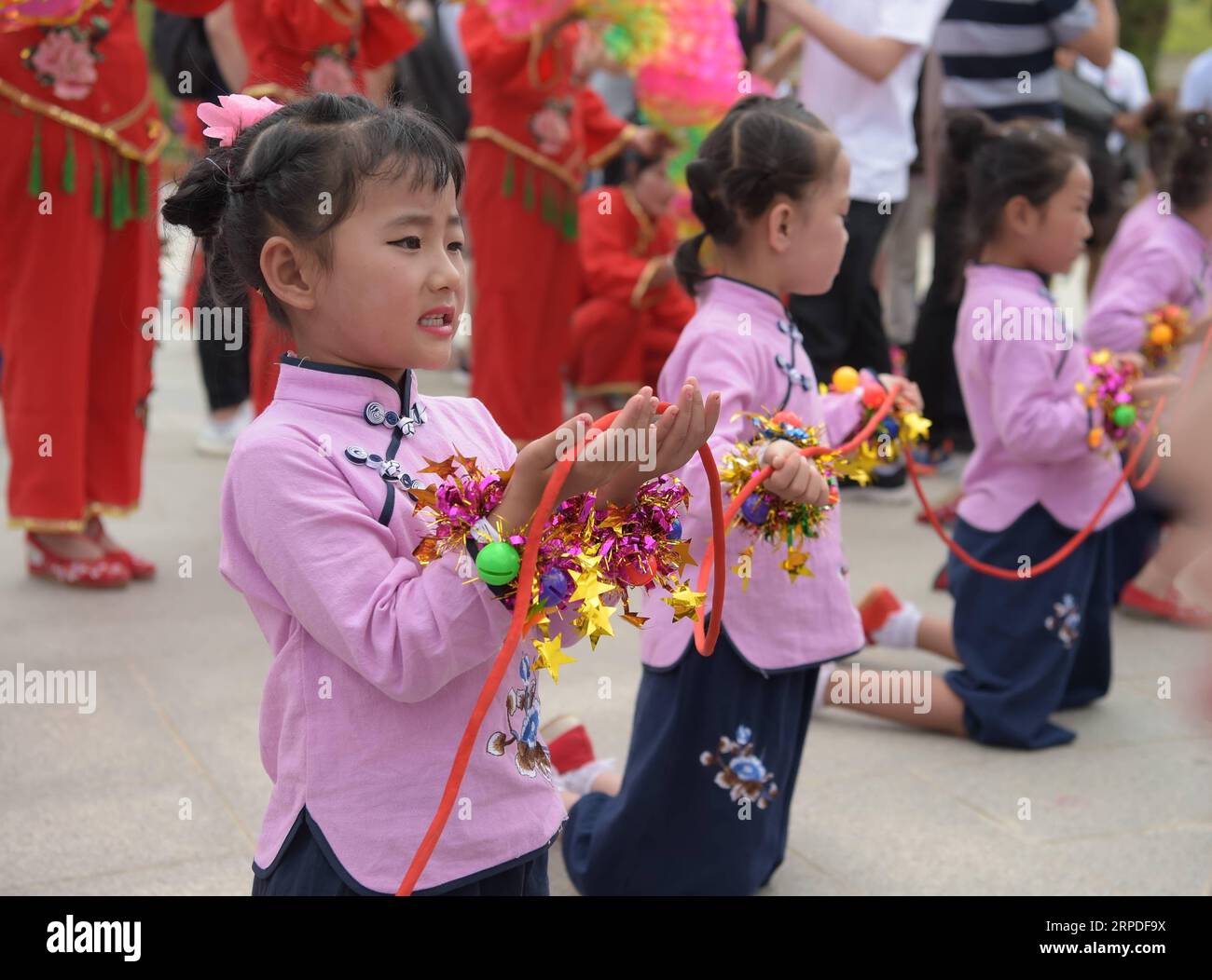 Legendary chinese girl hi-res stock photography and images - Alamy