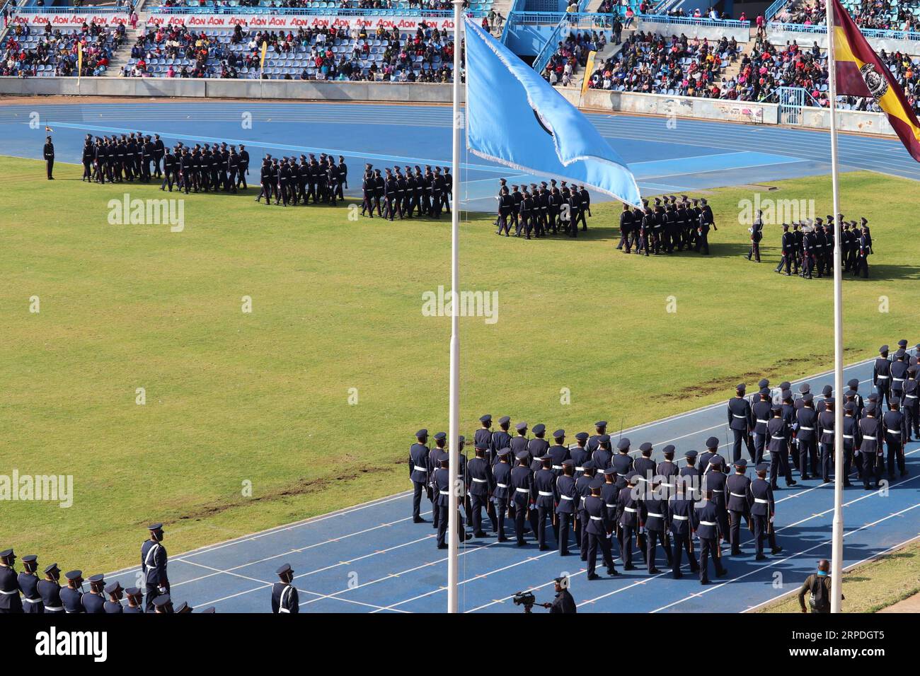 (190803) -- GABORONE, Aug. 3, 2019 (Xinhua) -- Police officers march ...