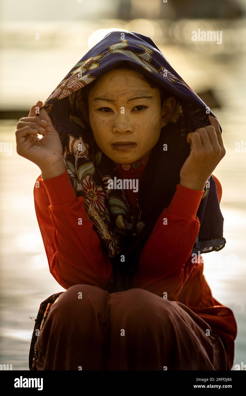 Sea gypsy girl at semporna islands village Stock Photo - Alamy