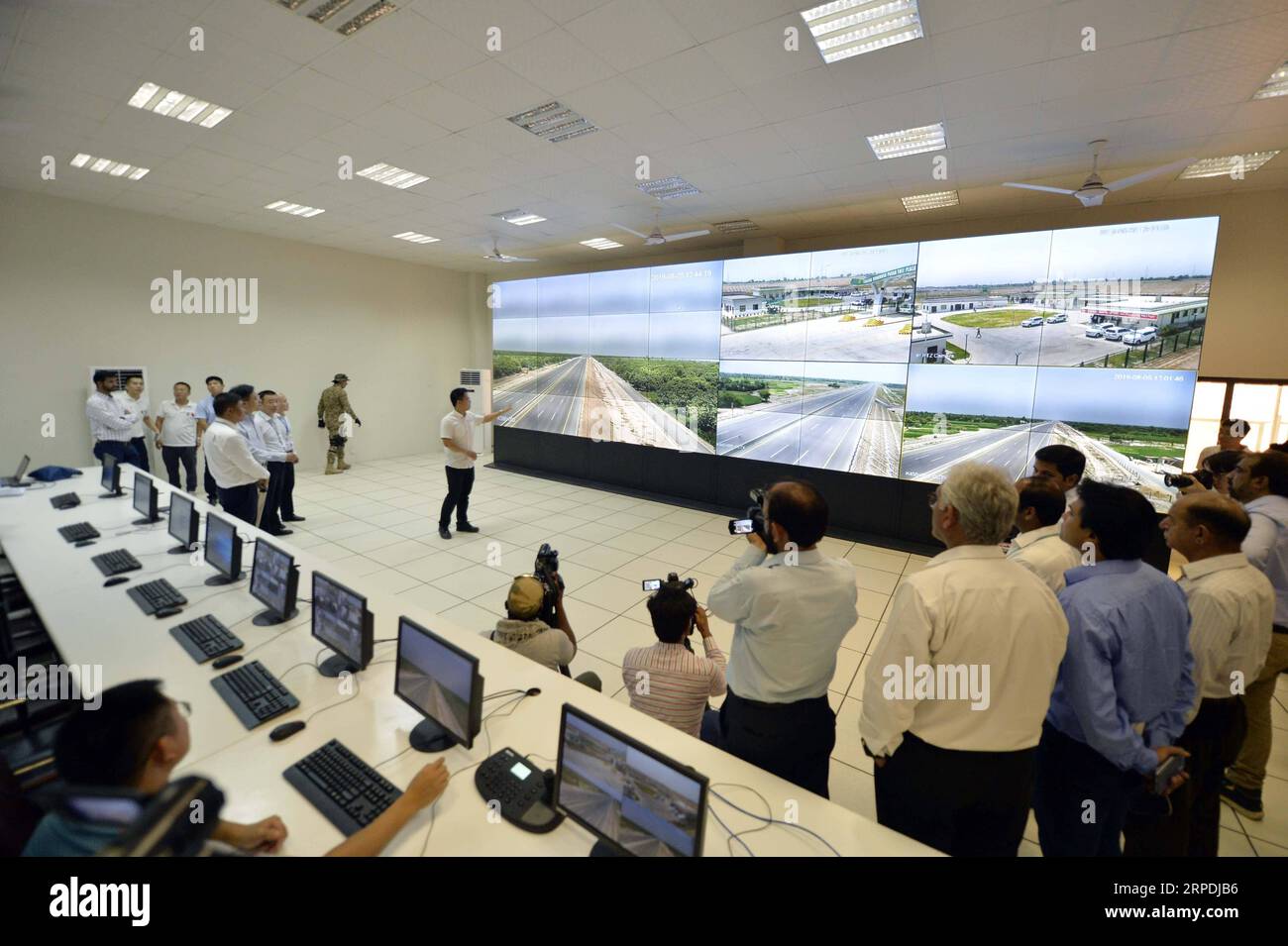 Sukkur multan motorway hi-res stock photography and images - Alamy