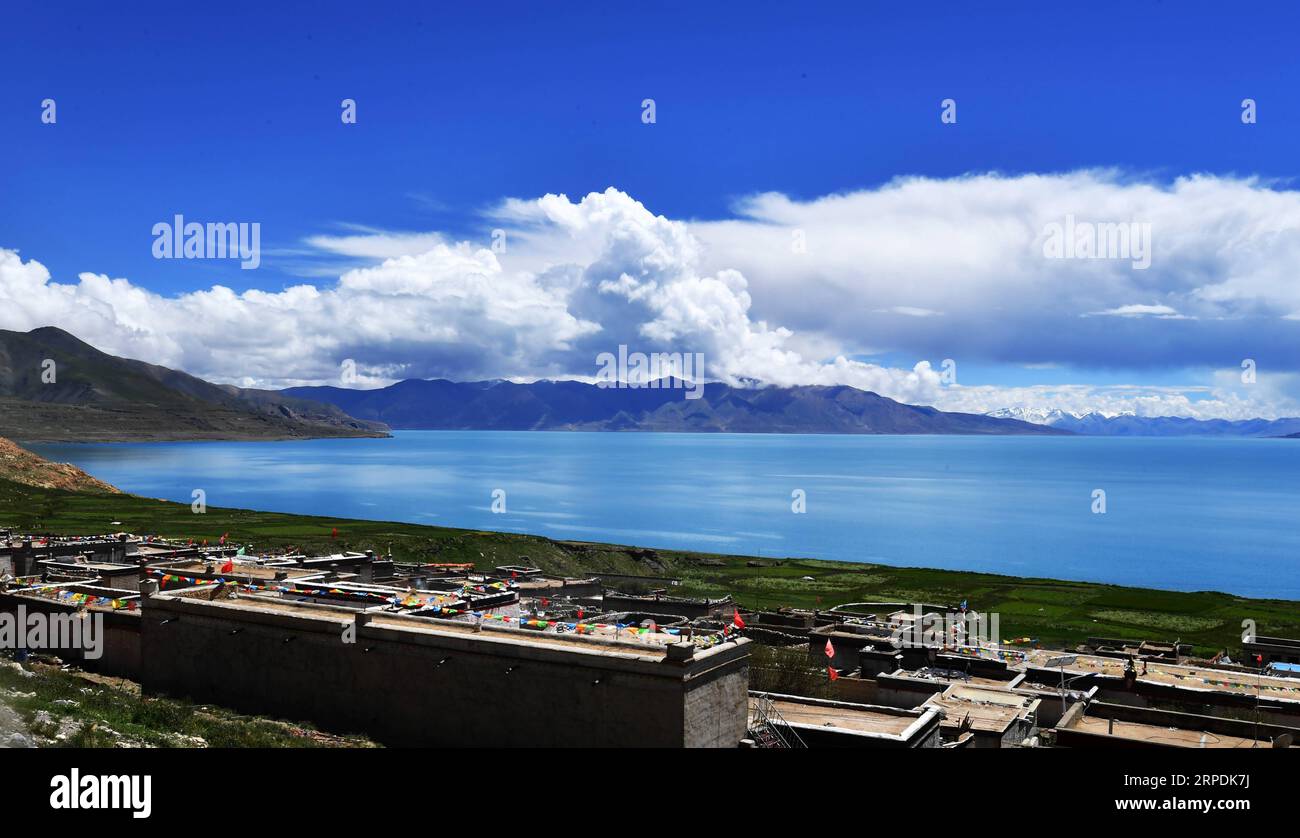 (190806) -- LHASA, Aug. 6, 2019 -- Photo taken on Aug. 5, 2019 shows a ...
